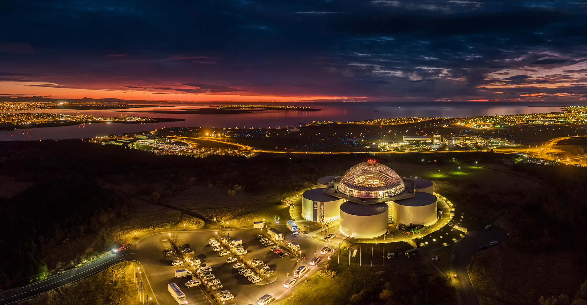 Perlan Reykjavik - Gletscher, Eishöhle und Nordlichter
